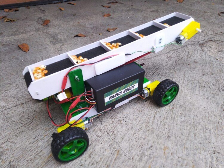 Asah Kreatifitas Santri, Rakit Prototipe Robot Pertanian - LINTASJATIM.com